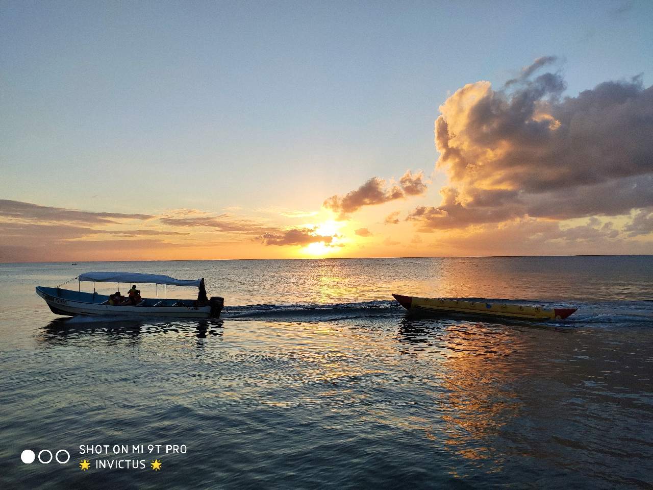 Sunsets at the beach in Omoa, Honduras - Shot with Mi 9T Pro ...